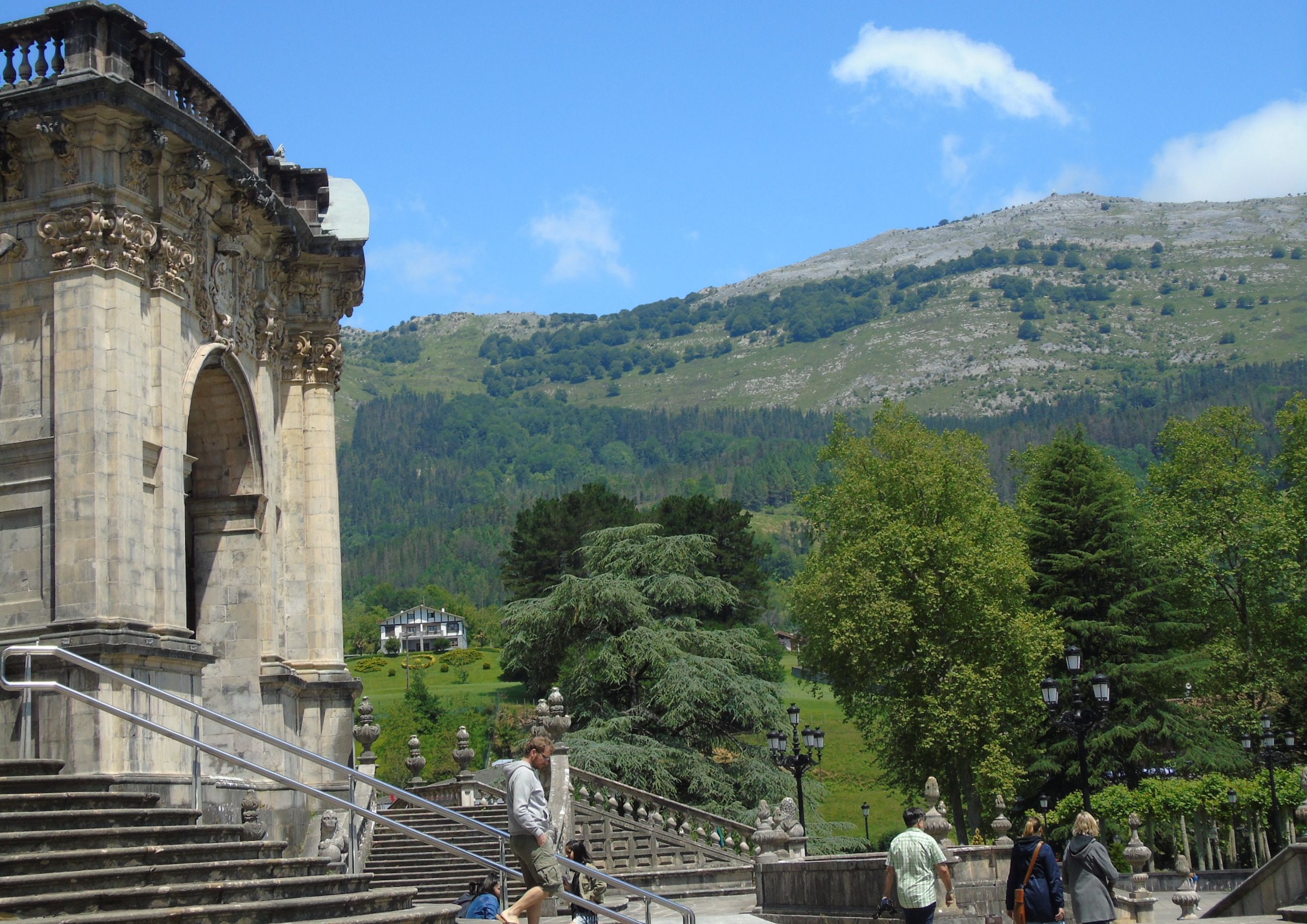Santuario de Loyola en Azpeitia. - Donosti City