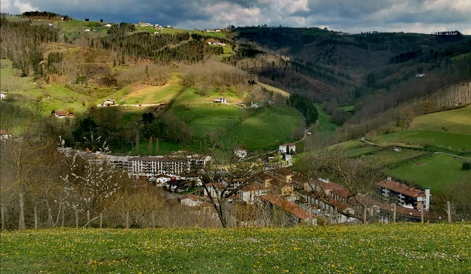 Zaldibia, al abrigo del Txindoki. - Donosti City