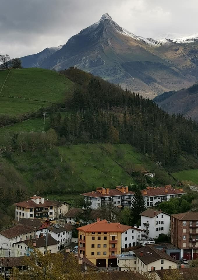 Zaldibia, al abrigo del Txindoki. - Donosti City